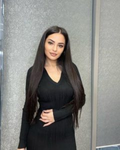 What Are the Benefits of Dating Beautiful Azerbaijani Women?